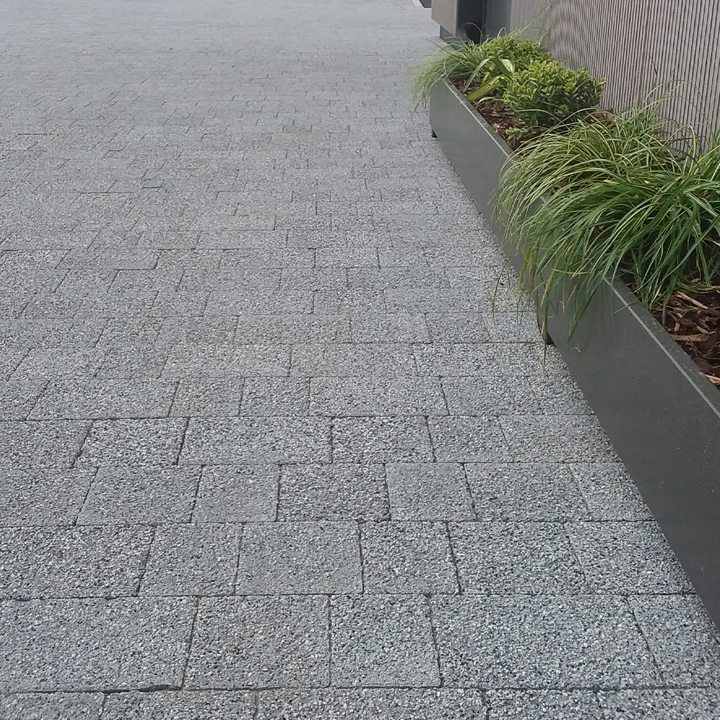 Invicta Trio 60mm Block Paving Pack 9.53m2 - Moonstone Product