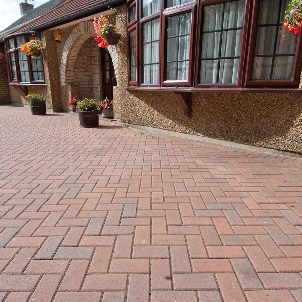 Omega Block Paving - 200x100x60mm - Brindle Product