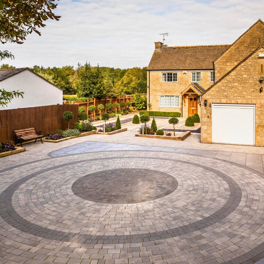 Brett Beta Block Paving - Silver Haze - 140x140x60mm Product