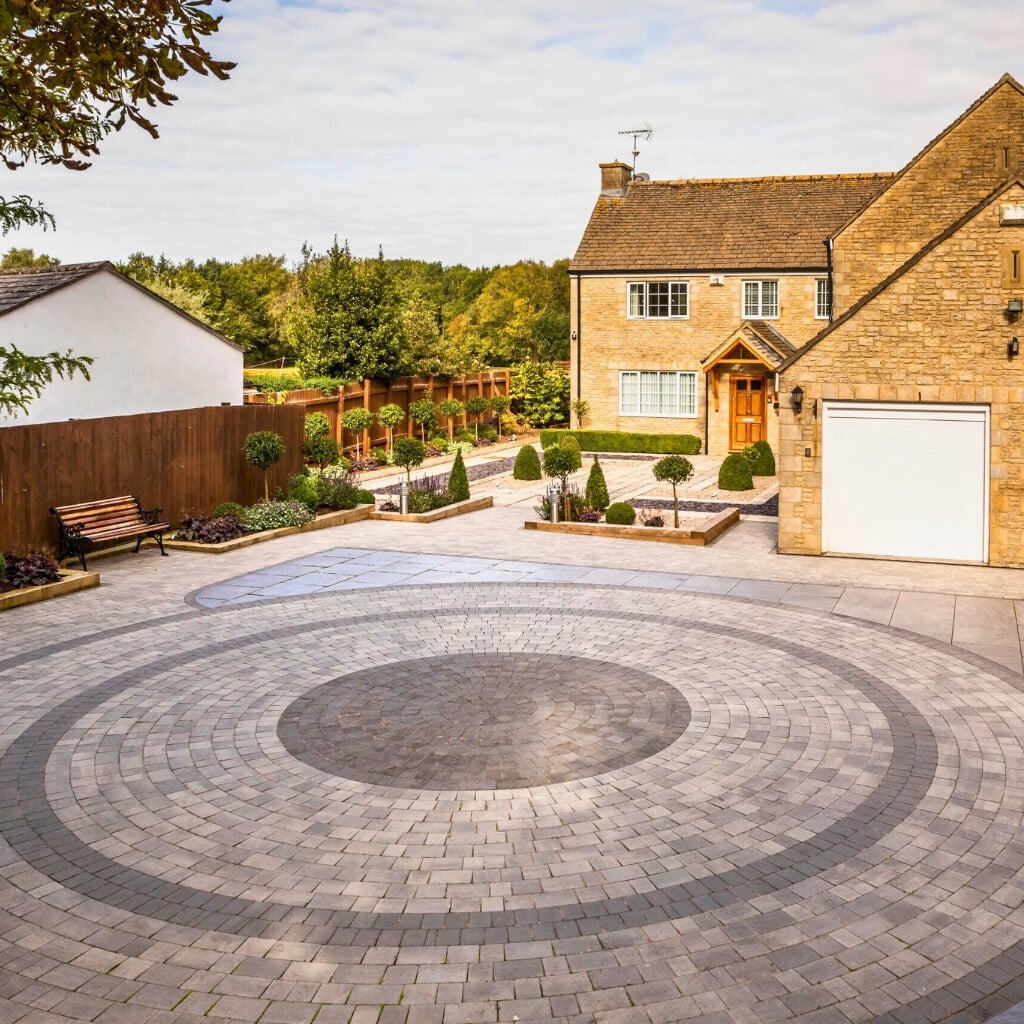 Brett Beta Block Paving - Silver Haze - 210x140x60mm Product